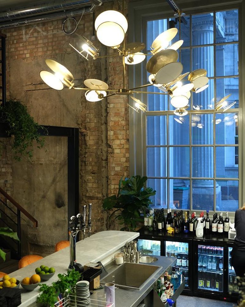 Pitch London - Indoor Golf venue - Golf-themed - Bar - Indoor Golf Training